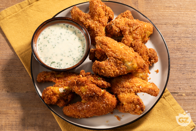 Frittierte Hähnchenflügel - Italienische Rezepte von GialloZafferano