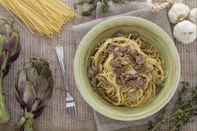Spaghetti mit weißem Artischocken-Ragout - Italienische Rezepte von ...